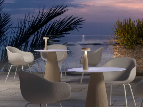 Fade Table Lamp | Salone del Mobile