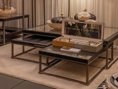 Collec(t)able coffee table small | Salone del Mobile