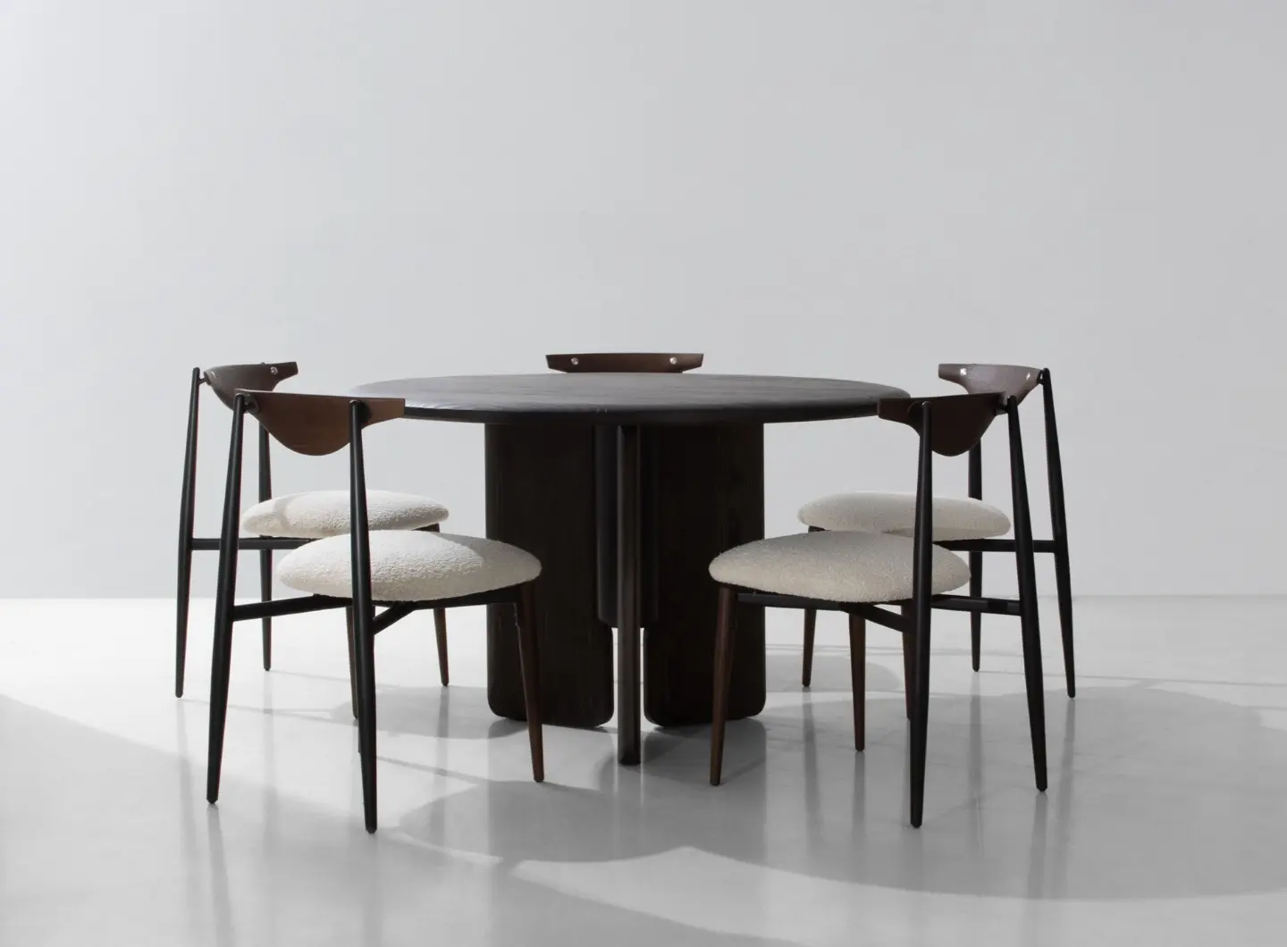 Tavoli e tavolini Faifo Round Table District Eight | Salone del Mobile