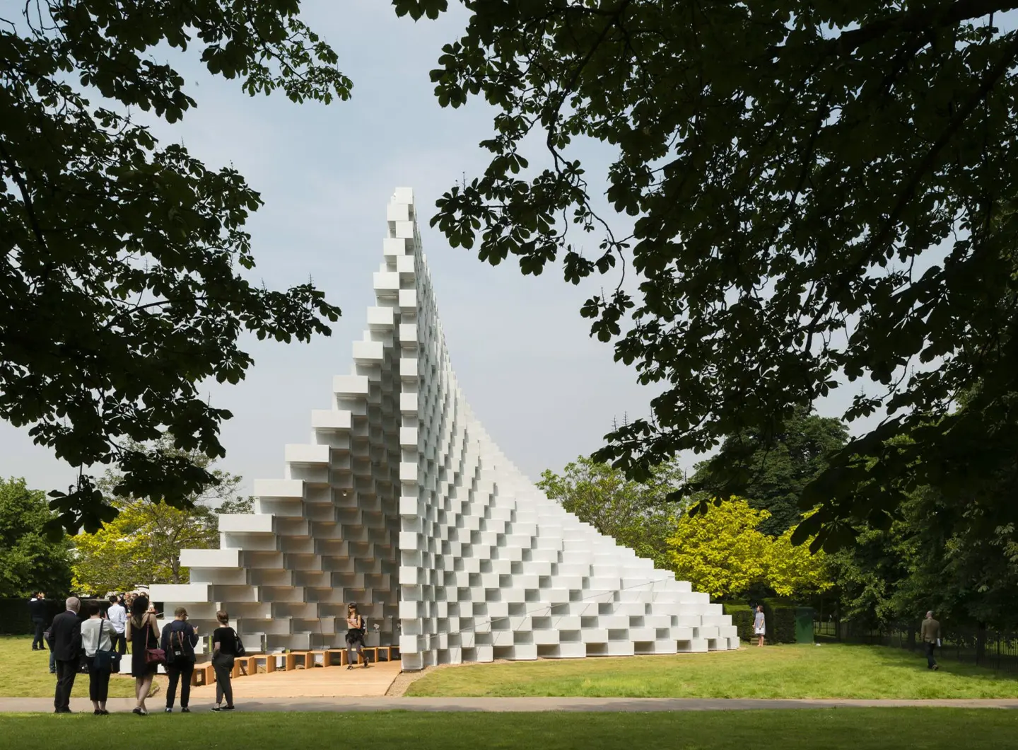 An archipelago pavilion for the summer in London’s Kensington Gardens ...